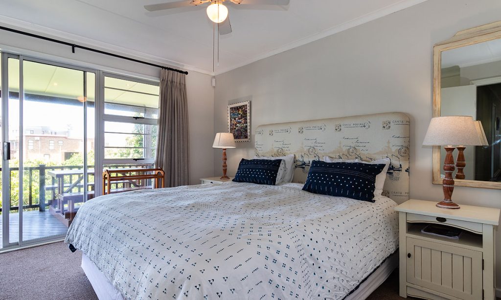 Tuck Inn - Morgan Bay Tourism